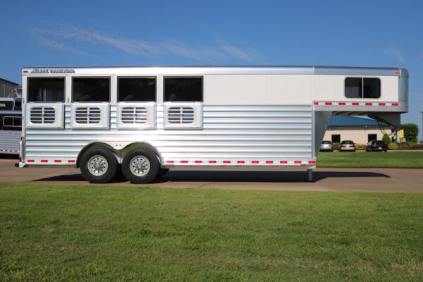 Gooseneck Mustang Horse Trailer | Elite Custom Aluminum Horse and Stock ...
