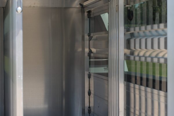 Livestock Boxes | Elite Custom Aluminum Horse and Stock Trailers